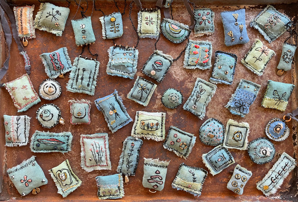 DIY blue amulet – kata golda handmade